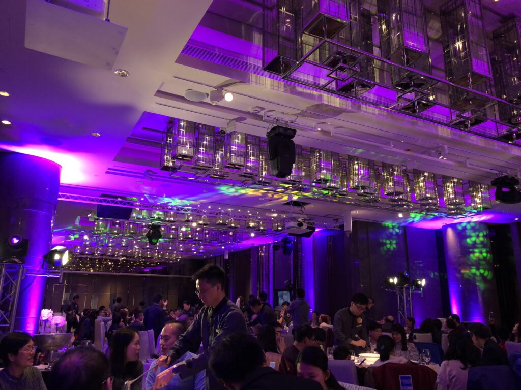 Top 5 Reasons To Choose Professional Sound & Lighting Hire Services For ...